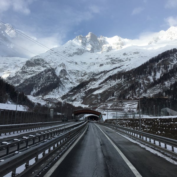 Funivie Val Veny - Ski Chairlift