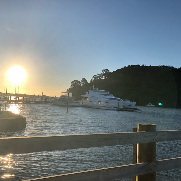 Greenhithe Wharf - Pier in Greenhithe