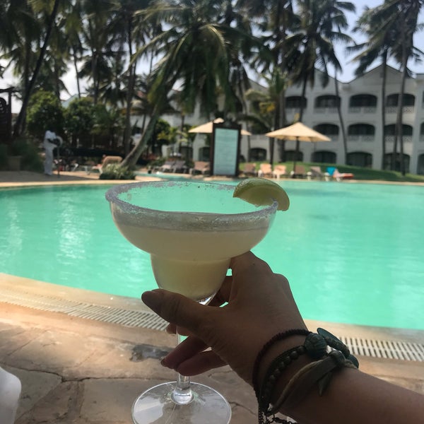 Sarova Whitesands Beach Resort Swimming Pool - Swimming Pool