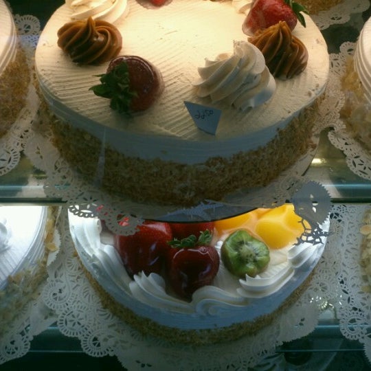 Don Pan Bakery - Bakery in Miami