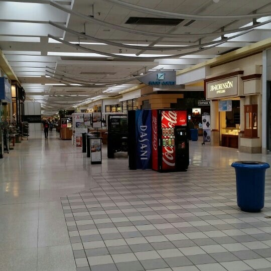 Photos at Fashion Square Mall - 10 tips from 2525 visitors