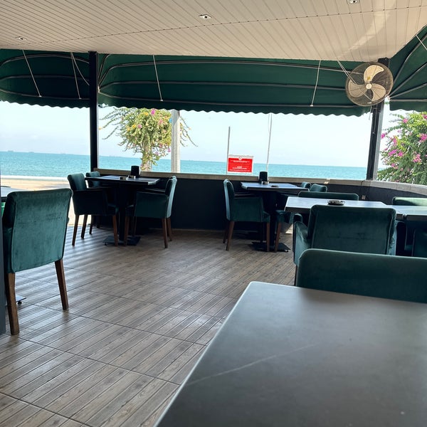 Capito Cafe & Bar - Café in Mezitli