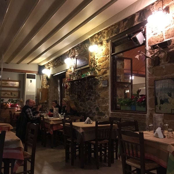Γη και Θάλασσα - Greek Restaurant in Χαλάνδρι