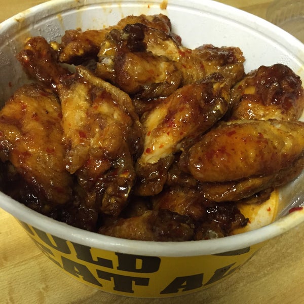 Buffalo Wild Wings - 13 tips from 779 visitors