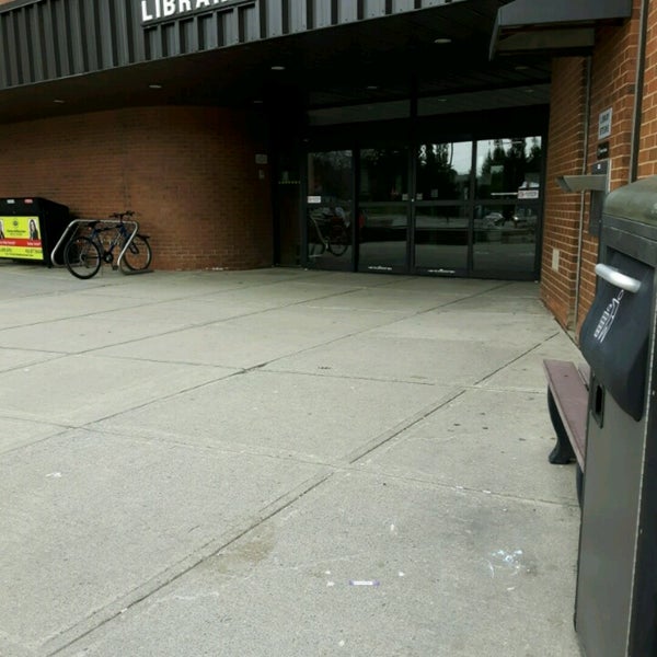 Photos at Thornhill Community Centre - 14 tips