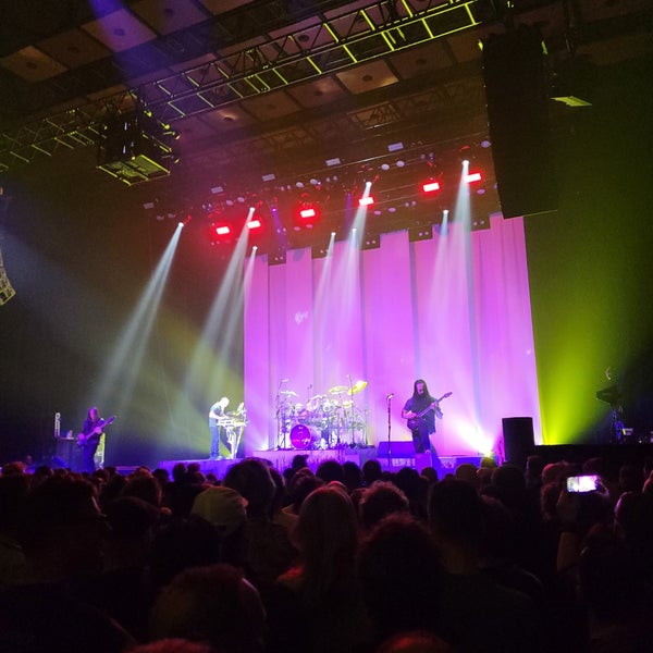 Oosterpoort Grote Zaal - Theater in Oosterpoortbuurt