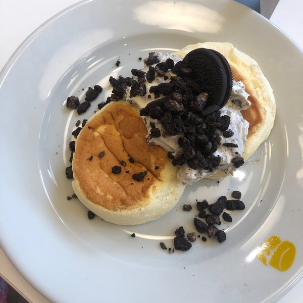 Fluffy Fluffy - Dessert Shop in Reading