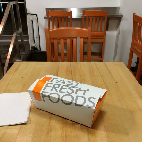 Fotos en Fast Fresh Foods - Restaurante de ensaladas en Toronto