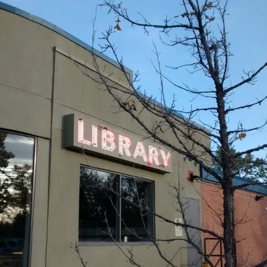 Photos at Calgary Public Library (Louise Riley Library) - Hounsfield ...