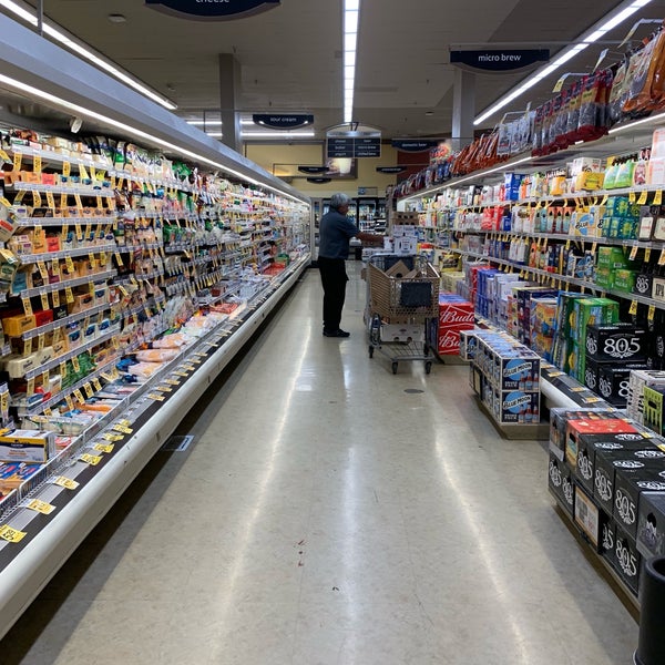 VONS - Grocery Store