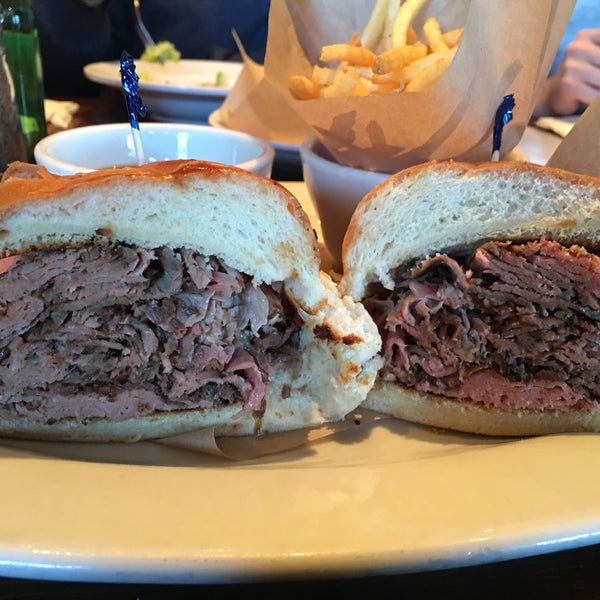 Bandits' Grill and Bar - 1980 Ventura Blvd