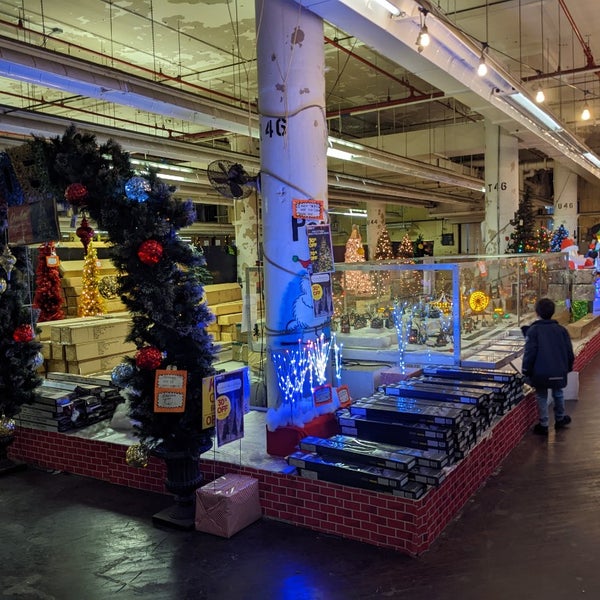 Photos at Kindy's Christmas Factory Outlet - Arts & Crafts Store in ...