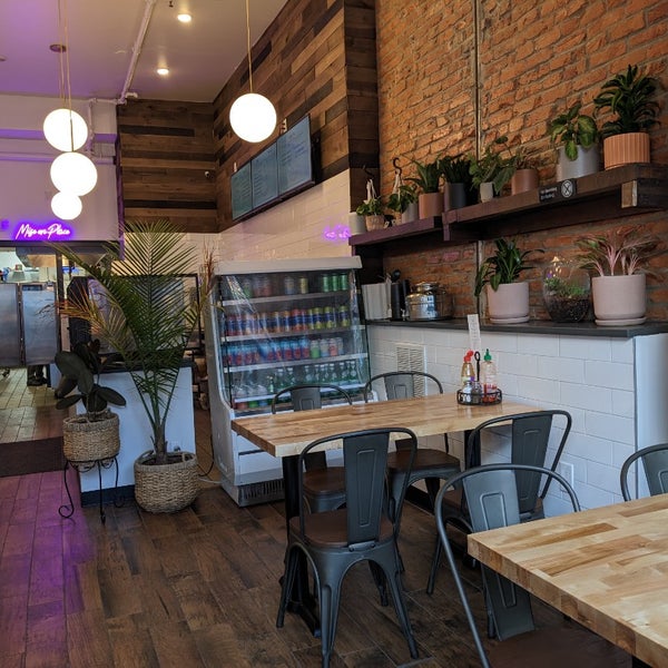 Vento Vietnamese Lunch Box - Vietnamese Restaurant in North Philadelphia