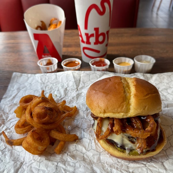 Arby's - Fast Food Restaurant in Berkeley Park