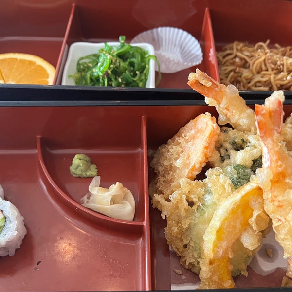 Hoki Japanese Restaurant - 13 tips