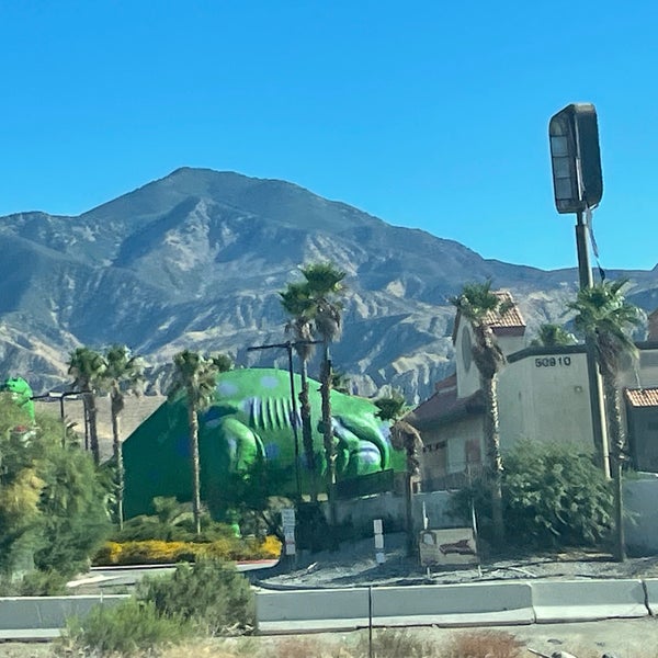 Cabazon Dinosaurs - Cabazon, CA