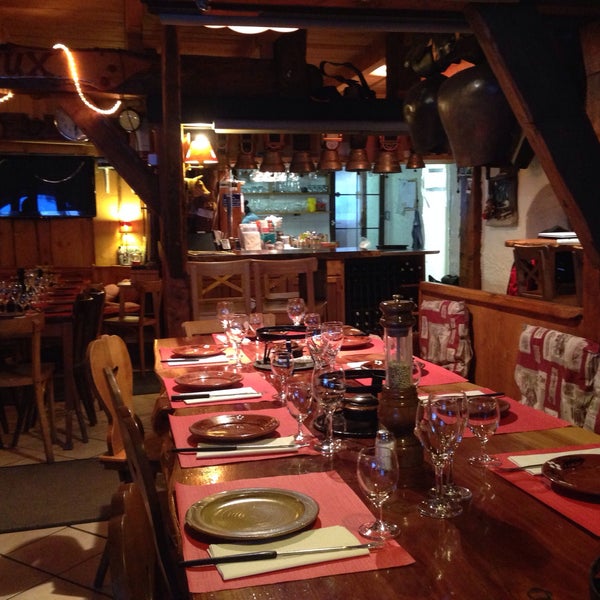 Restaurant de Basse Ruche - Swiss Restaurant in Saint-Cergue