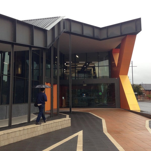 Albury Library Museum - Library in Albury
