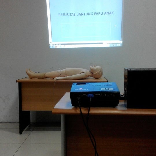 Ruang Briefing Skills Lab Fk Usu - 1 tip from 219 visitors