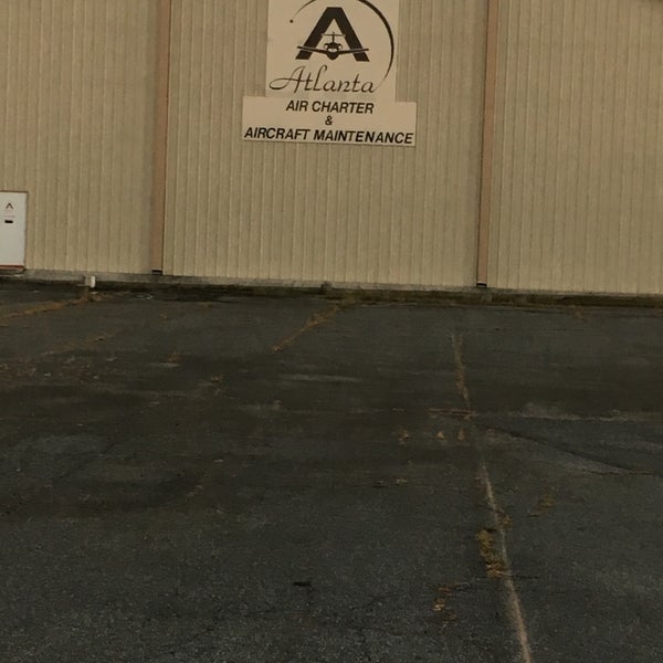 Cobb County Airport - McCollum Field (RYY) - Airport in Kennesaw
