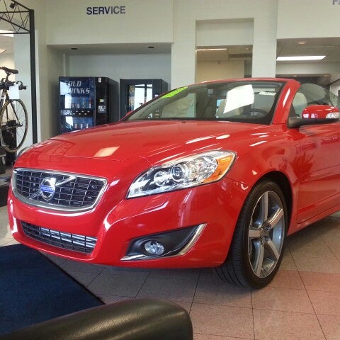 University Volvo - University City South - Charlotte, NC