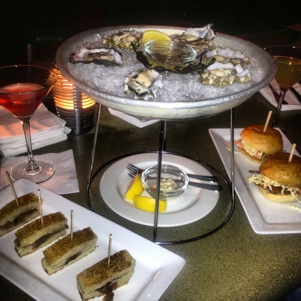 Esquire Grill - Downtown Sacramento - 1213 K St