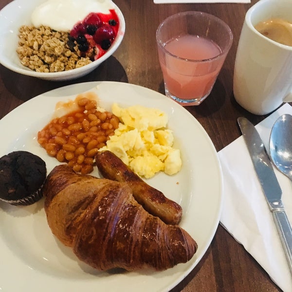 Holiday Inn Express - Hotel in Stratford and New Town