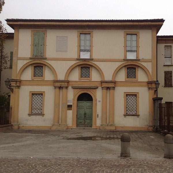 Piazza Carducci - Galvani - Piazza Carducci, 1