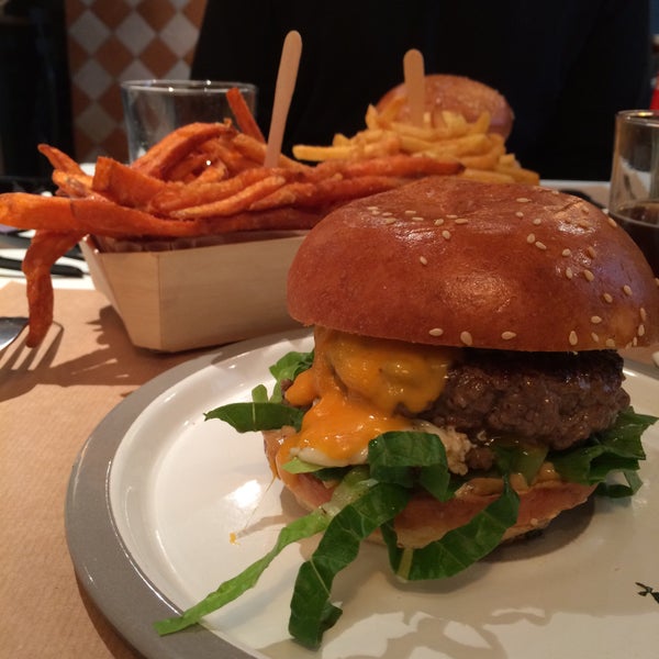 Marcel Burger Bar (Now Closed) - Brussel (Elsene), Brussel-Hoofdstad