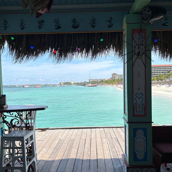 Bugaloe Beach Bar & Grill - Bar in Palm Beach