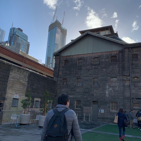 RMIT Alumni Courtyard - College Quad in Melbourne CBD