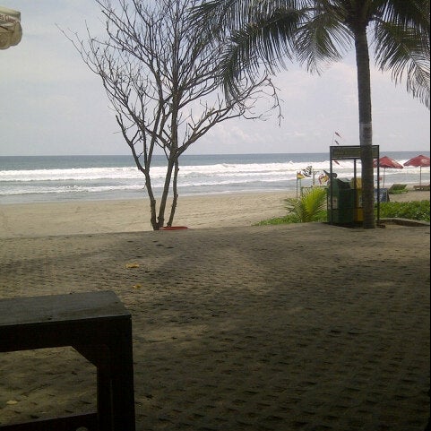 Legian Beach - Surf Spot in Kuta