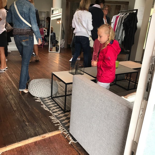 Tomorrow Style - Square Du Coq