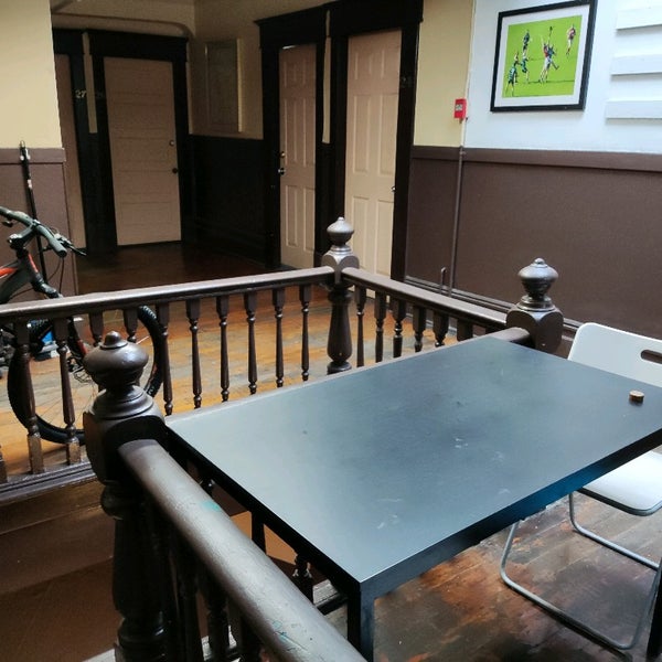 Main St Hostel - Hostel in Downtown Vancouver