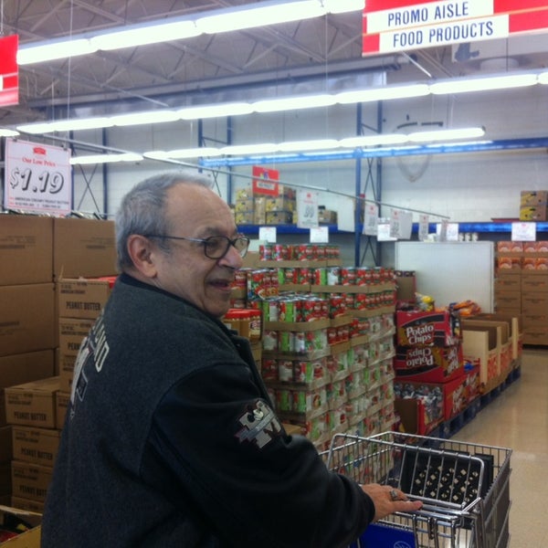 Continental Sales [Lots-4-Less] - Miscellaneous Store in West Lawn