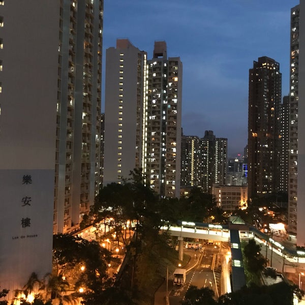Tsz Wan Shan Shopping Centre - 慈云山 - 23 Yuk Wah St