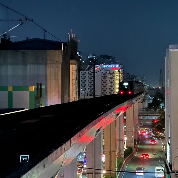 Photos at LRT2 - Araneta Center-Cubao Station - Quezon City District 3 ...