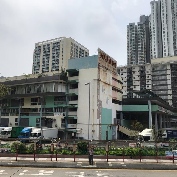 Cheung Ching Estate Ching Tao House Bus Stop 長青邨青桃樓巴士站
