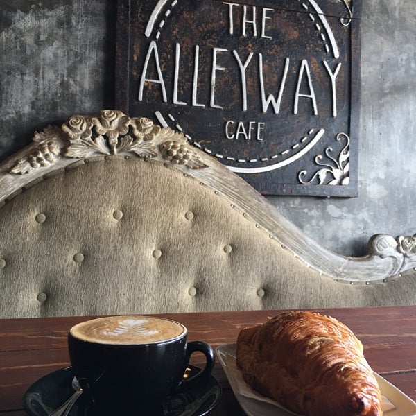 The Alleyway Cafe - Jl. Merdeka 10
