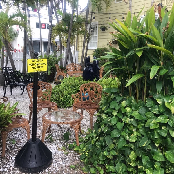 Duval Inn - 2 tips from 153 visitors