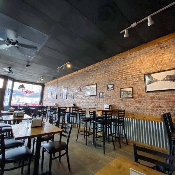 Ruby's Pub - Bar