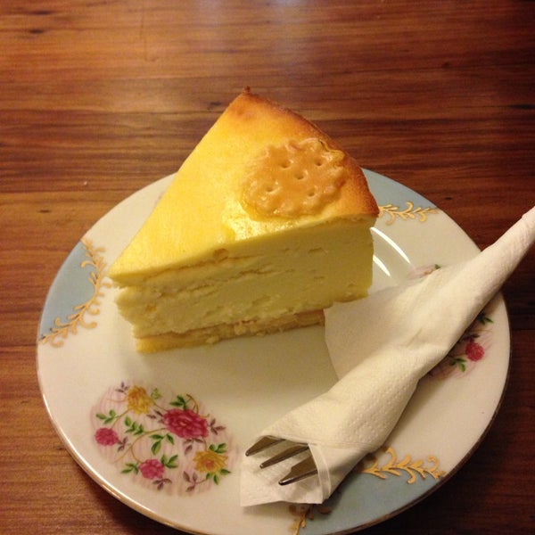 Monarch Cakes - 31 tips from 727 visitors