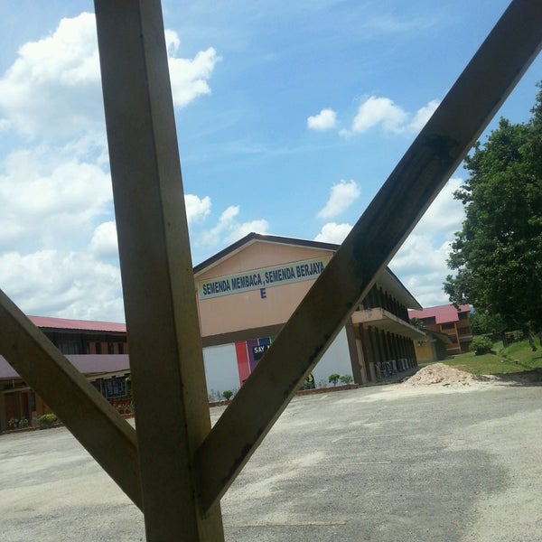 SMK Datuk Abdullah, Astana Raja - 1 tip