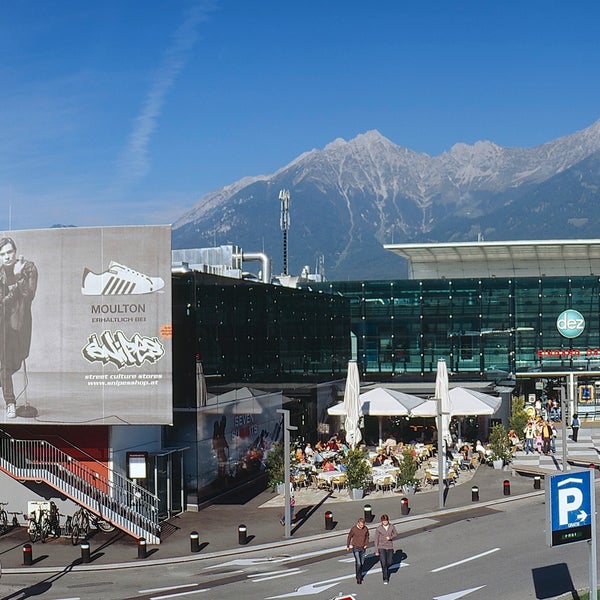 DEZ Einkaufszentrum - Shopping Mall in Innsbruck