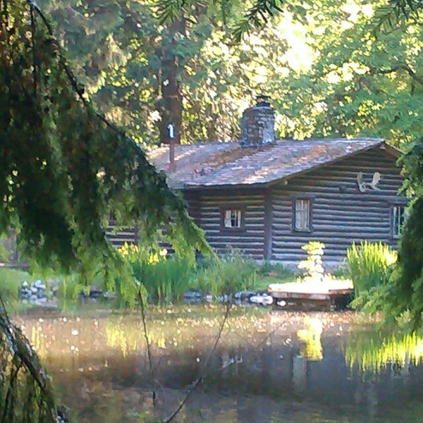 Photos at Murdo Frazer Pond - Capilano - 1 tip from 23 visitors