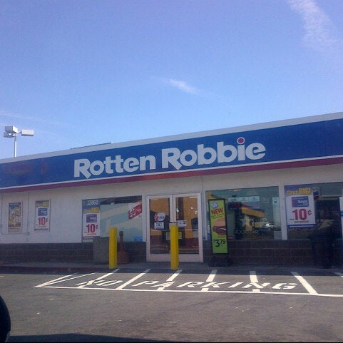 Photos at Rotten Robbie - 3 tips from 661 visitors