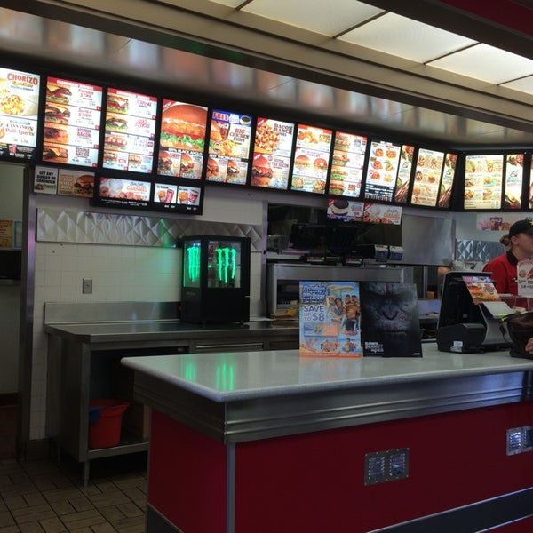 Carl's Jr. - Fast Food Restaurant