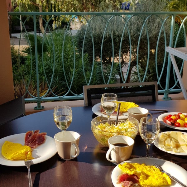 Pierre & Vacances Premium Les Calanques - Resort