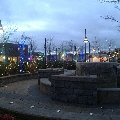 Renton Transit Center - Renton, WA