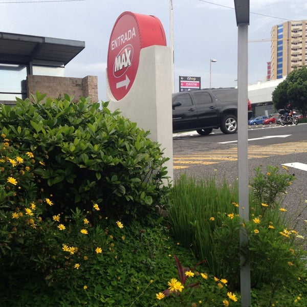 Max Distelsa - Electronics Store